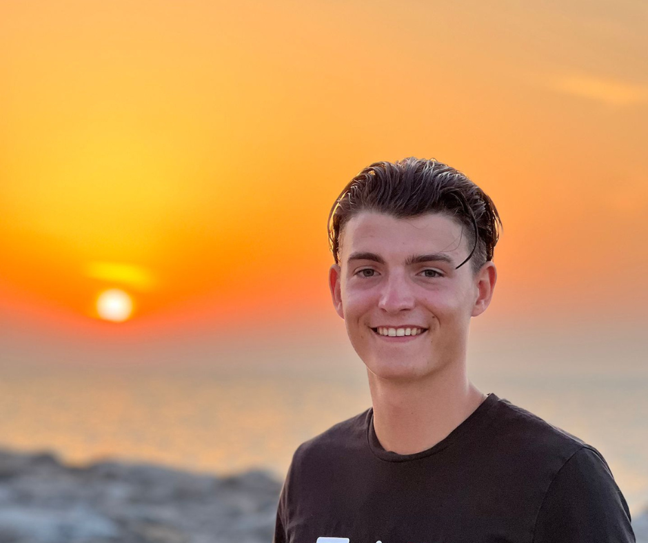 Luca liep stage in Dubai: 'Ik miste sociale contacten'