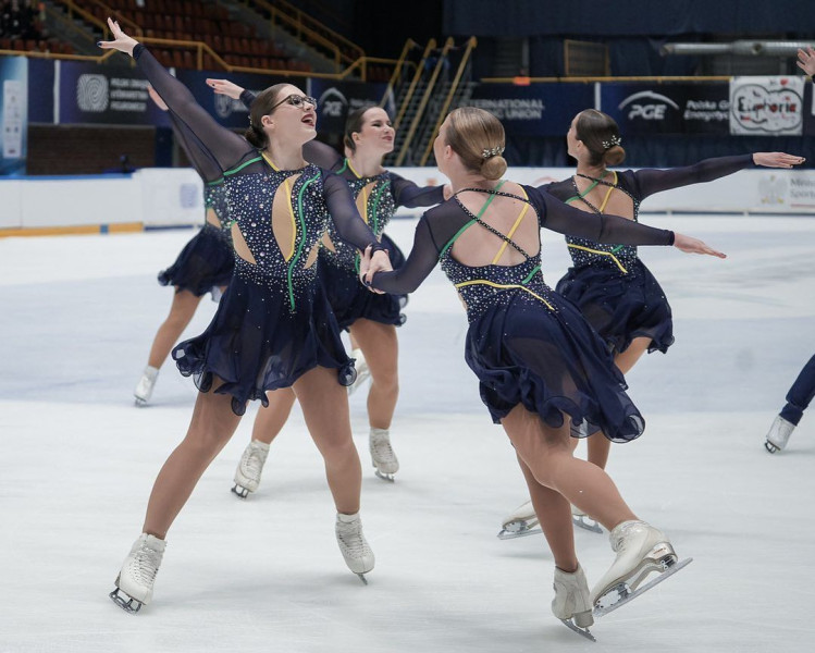 Student Lisanne naar WK synchroon schaatsen