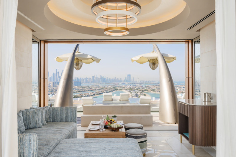Dubai’s Newest Sky Pool, Cloud 22 At Atlantis The Royal Opens For External Guests