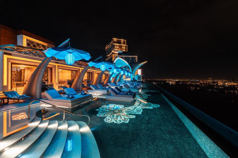 Cloud 22 At Atlantis The Royal Unveils This Summer’s Most Stylish Night Swim Experience With ...
