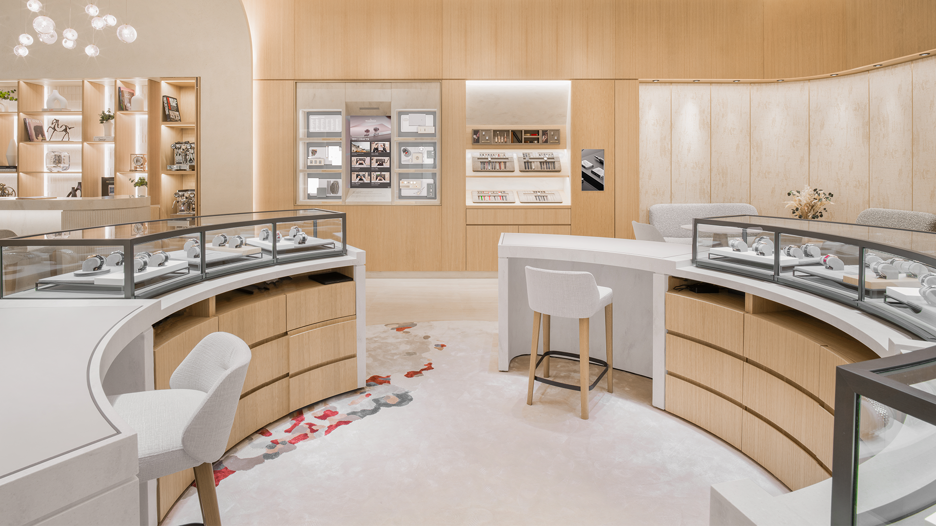 A REDESIGNED FLAGSHIP BOUTIQUE OPENS IN DUBAI