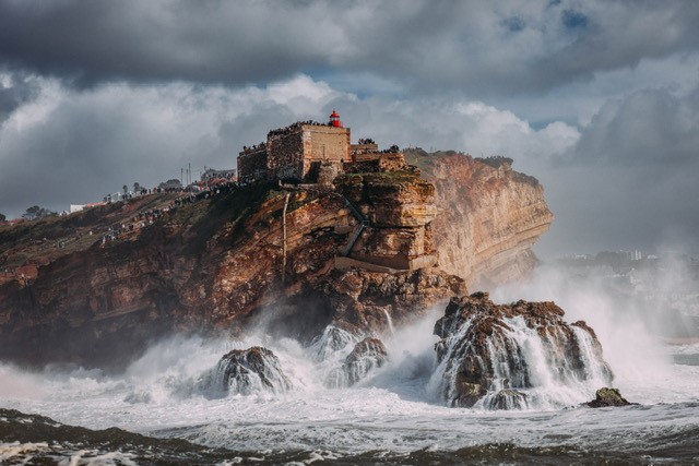 Divulgados os vencedores do Mercedes-Benz Nazaré Winter Sessions Awards ...