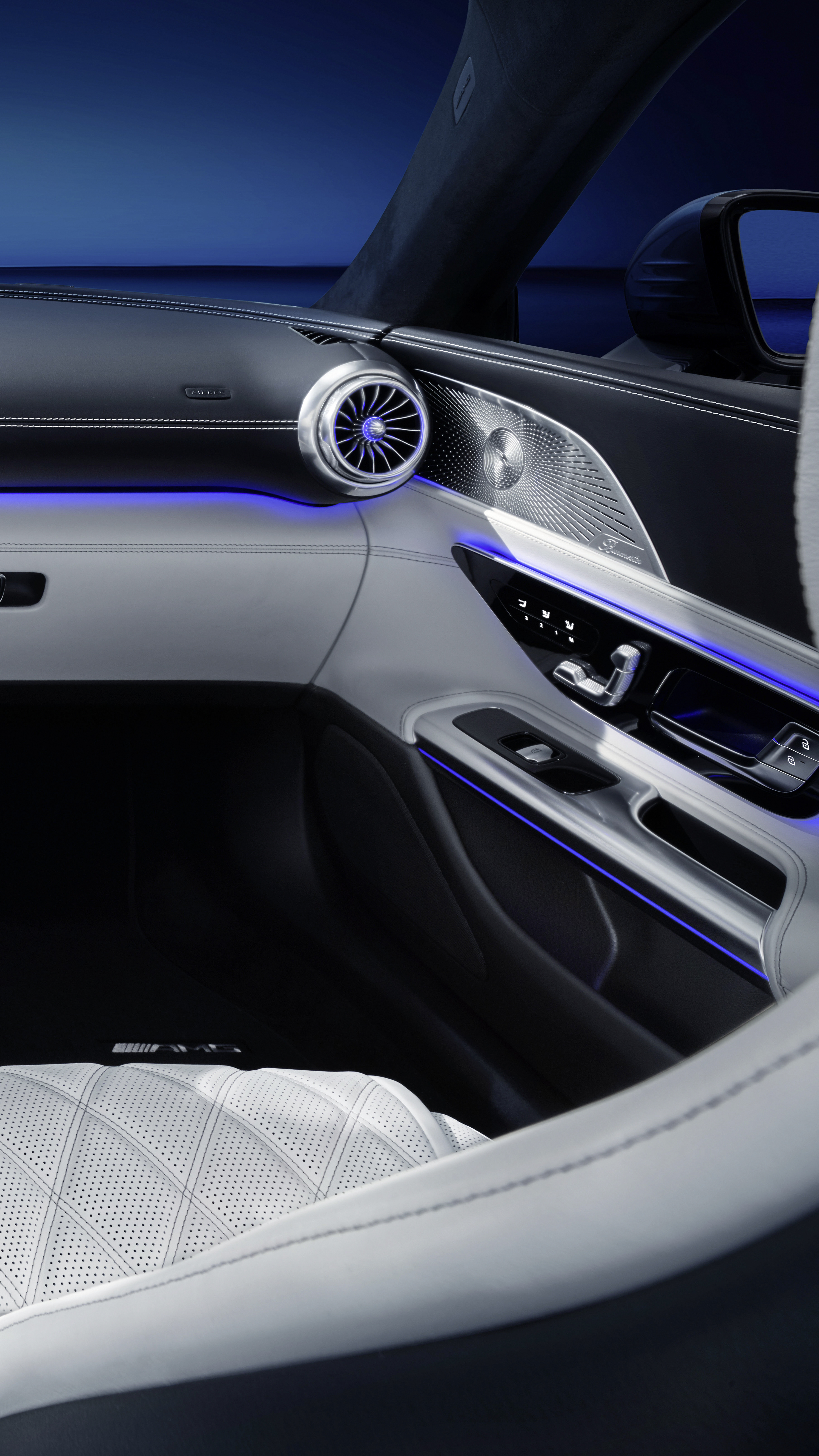 Design interior exclusivo do novo Mercedes-AMG SL