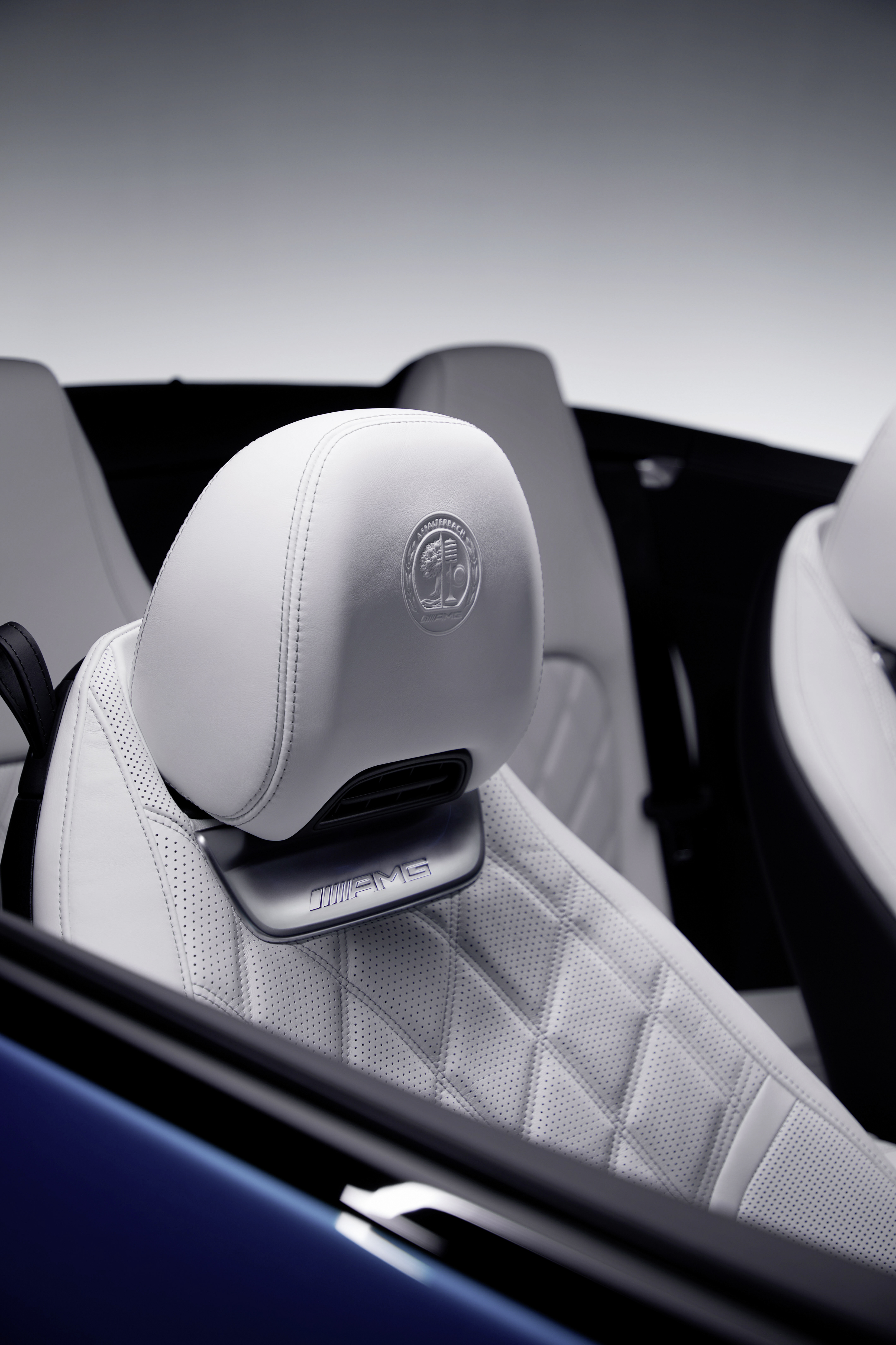 Design interior exclusivo do novo Mercedes-AMG SL