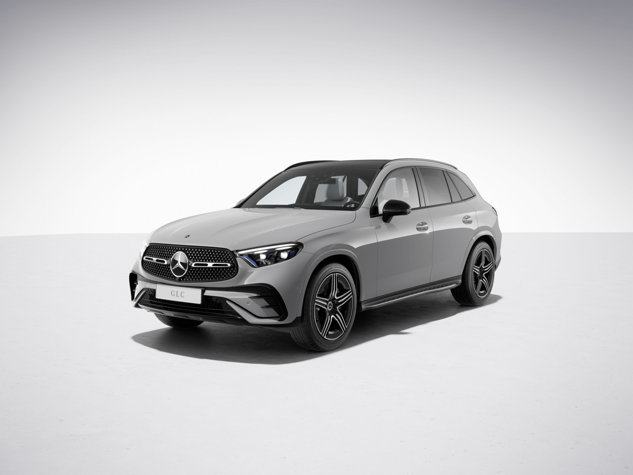 Novas cores e ainda mais entretenimento individual para o Classe C e o GLC