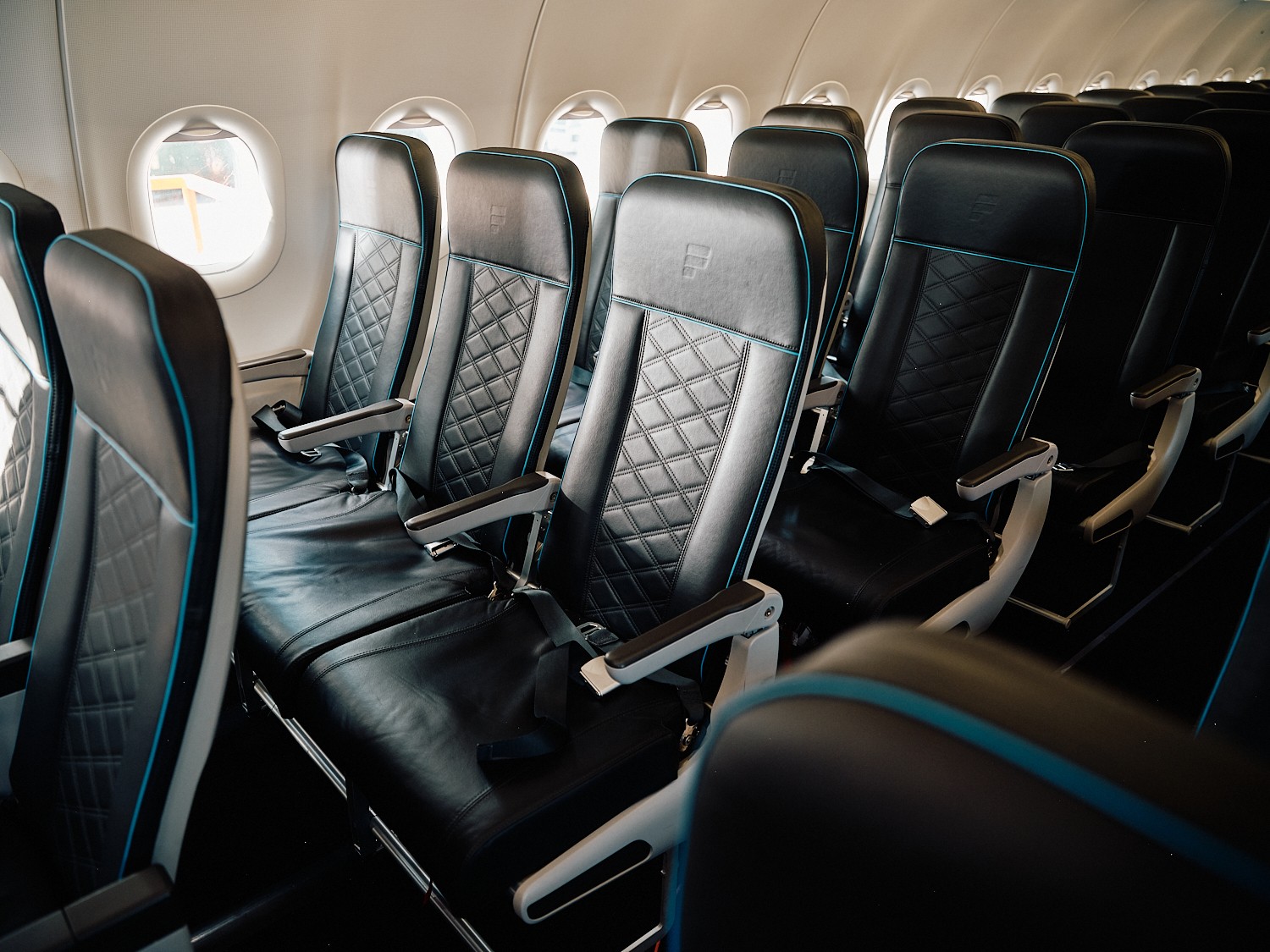 Frontier Airlines Offers Elite Gold Status Through 2026 to Members of Other Airline Loyalty ...