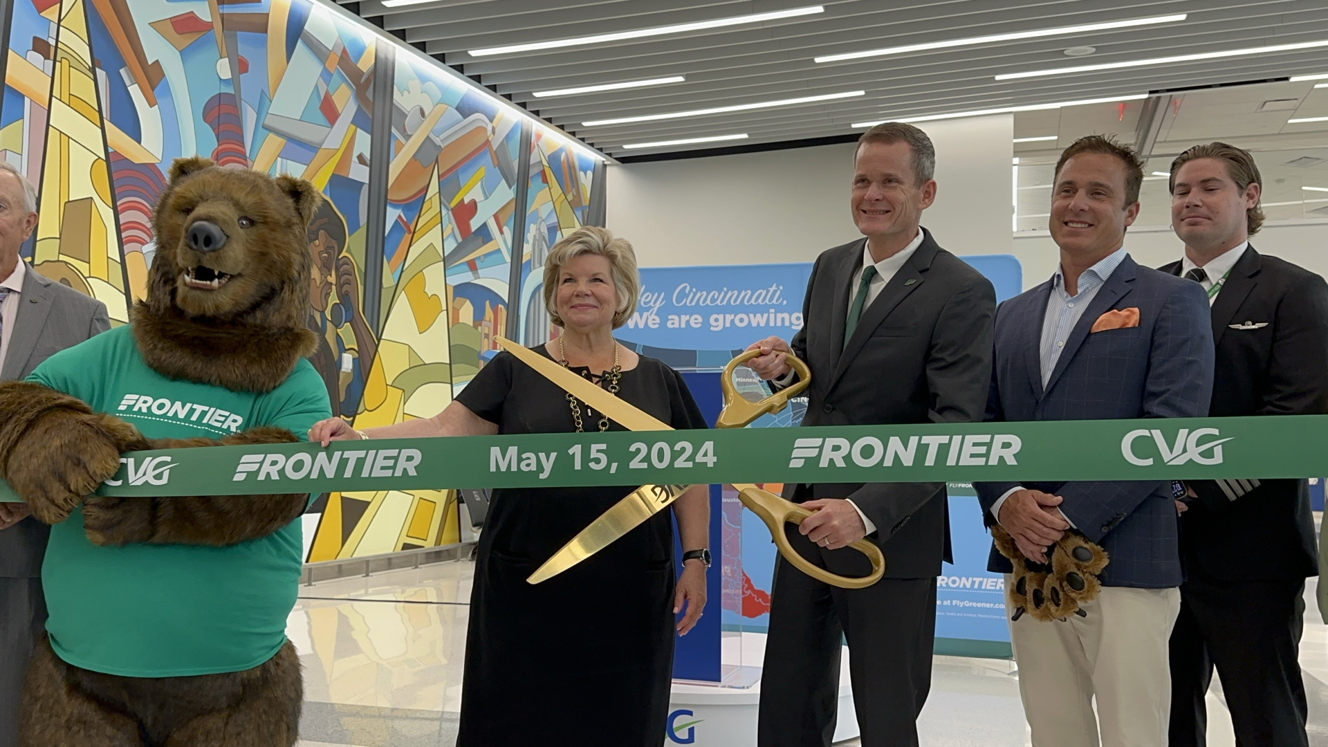 Frontier Airlines Opens Crew Base at Cincinnati/Northern Kentucky ...