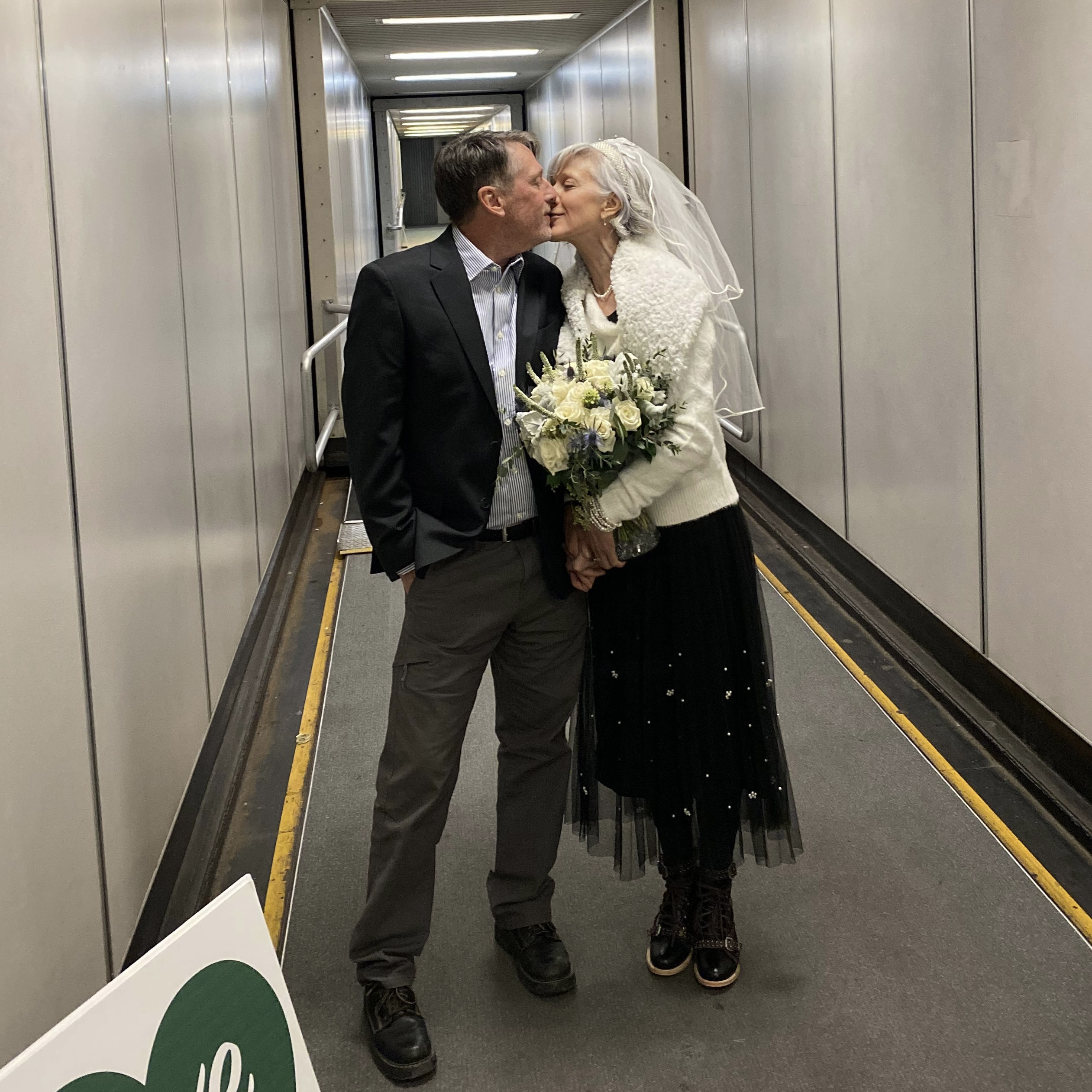 Frontier Airlines Celebrates "Wedding in the Sky"
