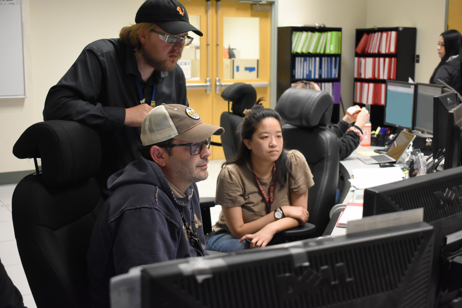 Vit Plant Pours First Glass From Second Melter