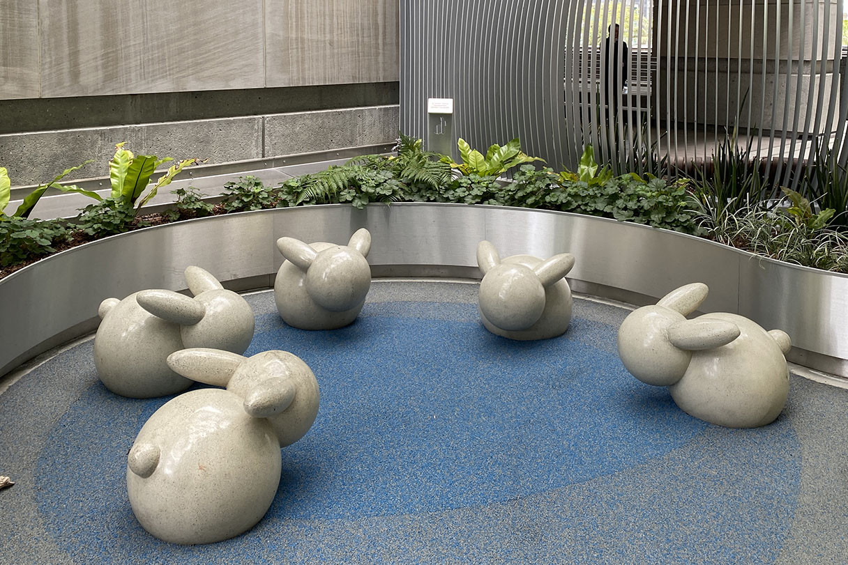 $1M Gift Names Garden at Cedars-Sinai Guerin Children’s