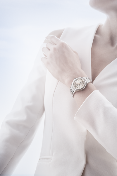 THE RIVIERA COLLECTION CELEBRATES THE ARRIVAL OF THE SUMMERTIME