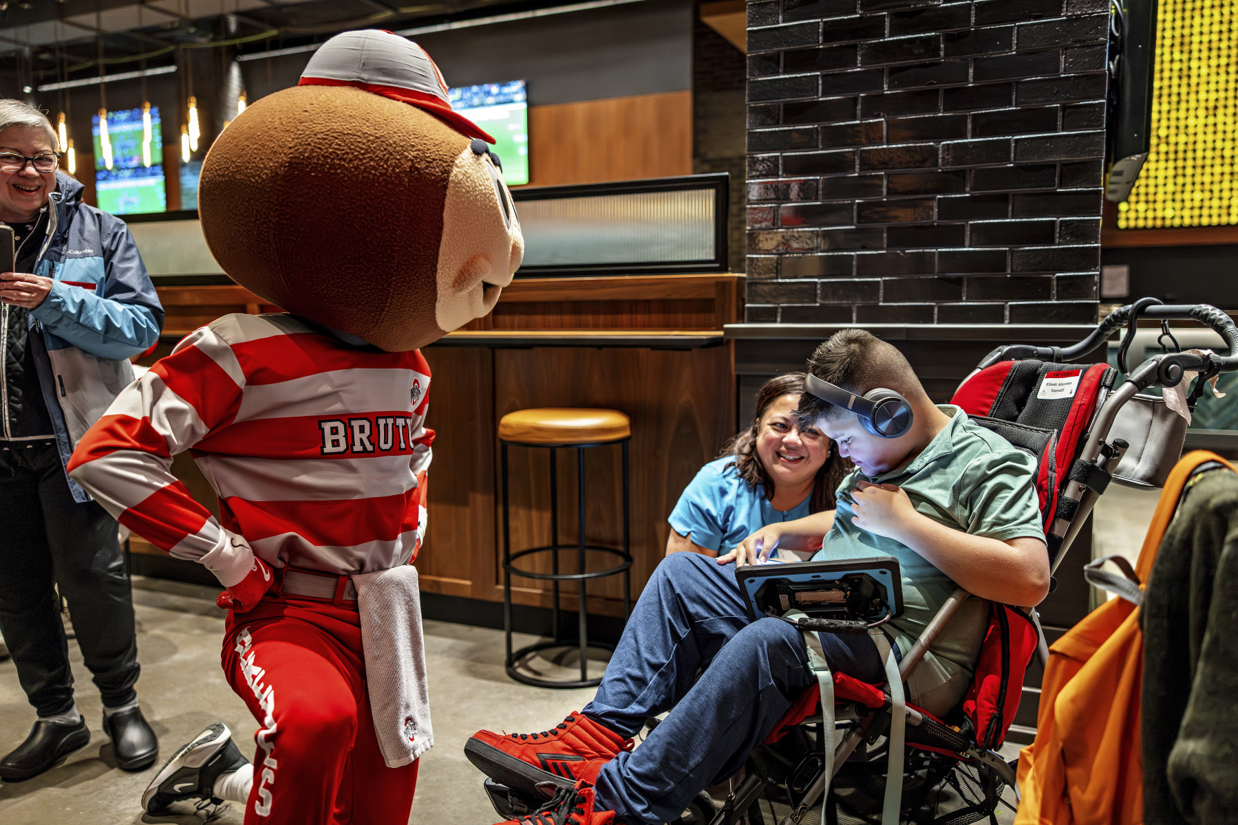 Ohio State students host dinner event for individuals on autism spectrum