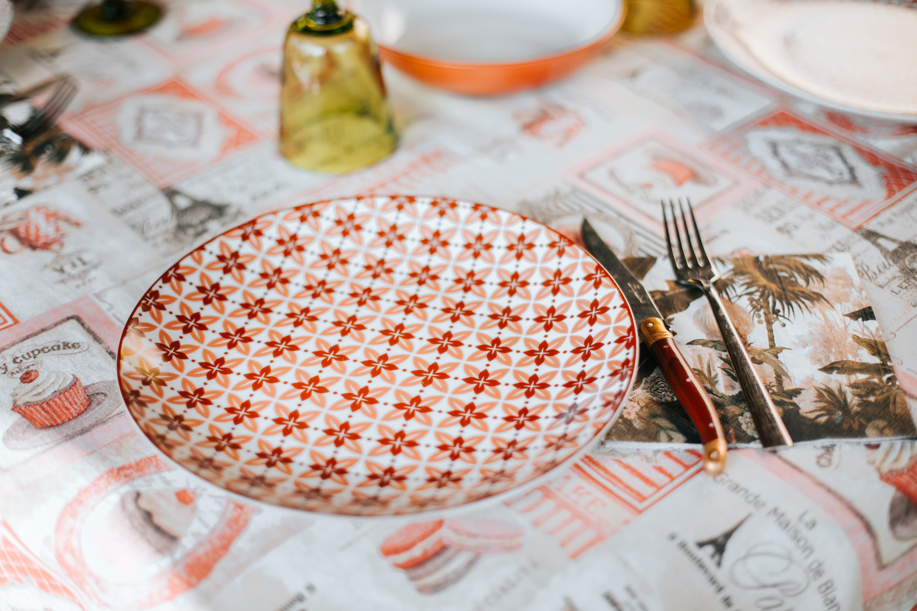 Helping caregivers help people with dementia eat at home