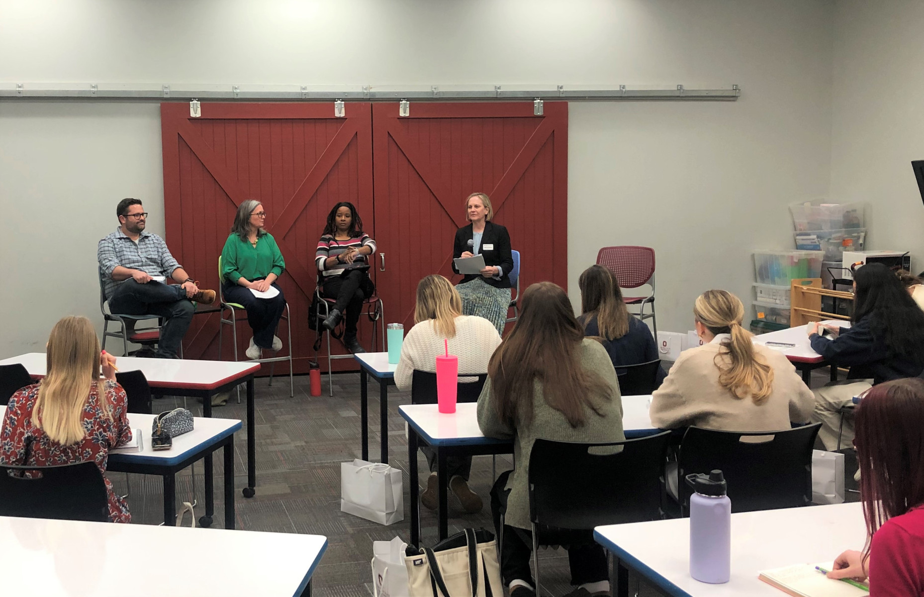 Parents share ‘what families wish teachers knew’ at symposium