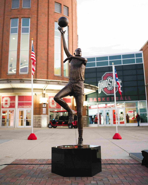 Ohio State All-American Jerry Lucas honored with statue at the ...
