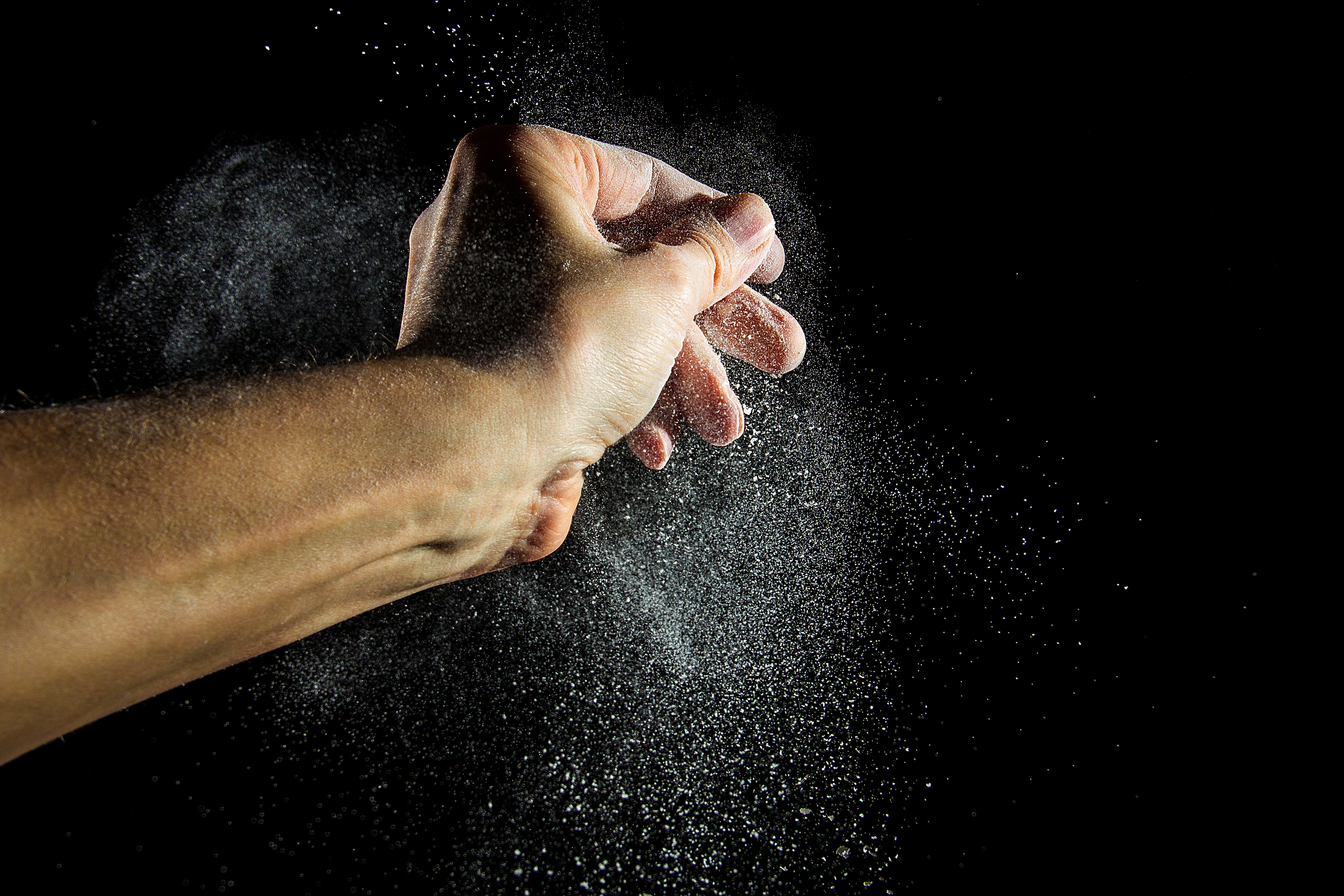 A dust-up: Microbes interact with harmful chemicals in dust