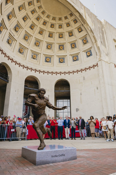 Archie Griffin statue dedicated at Ohio Stadium
