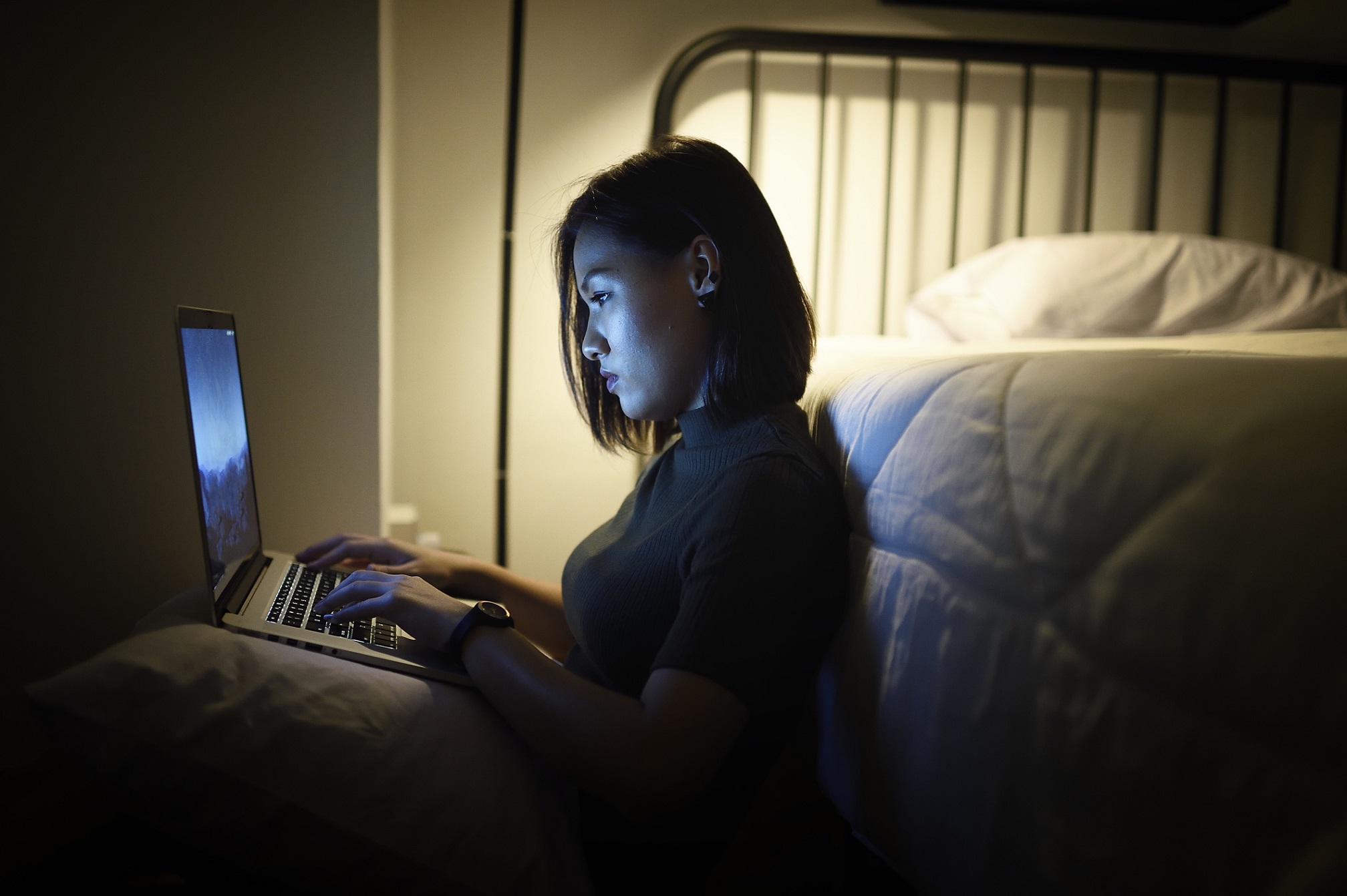 Staying connected to work after hours is good – up to a point