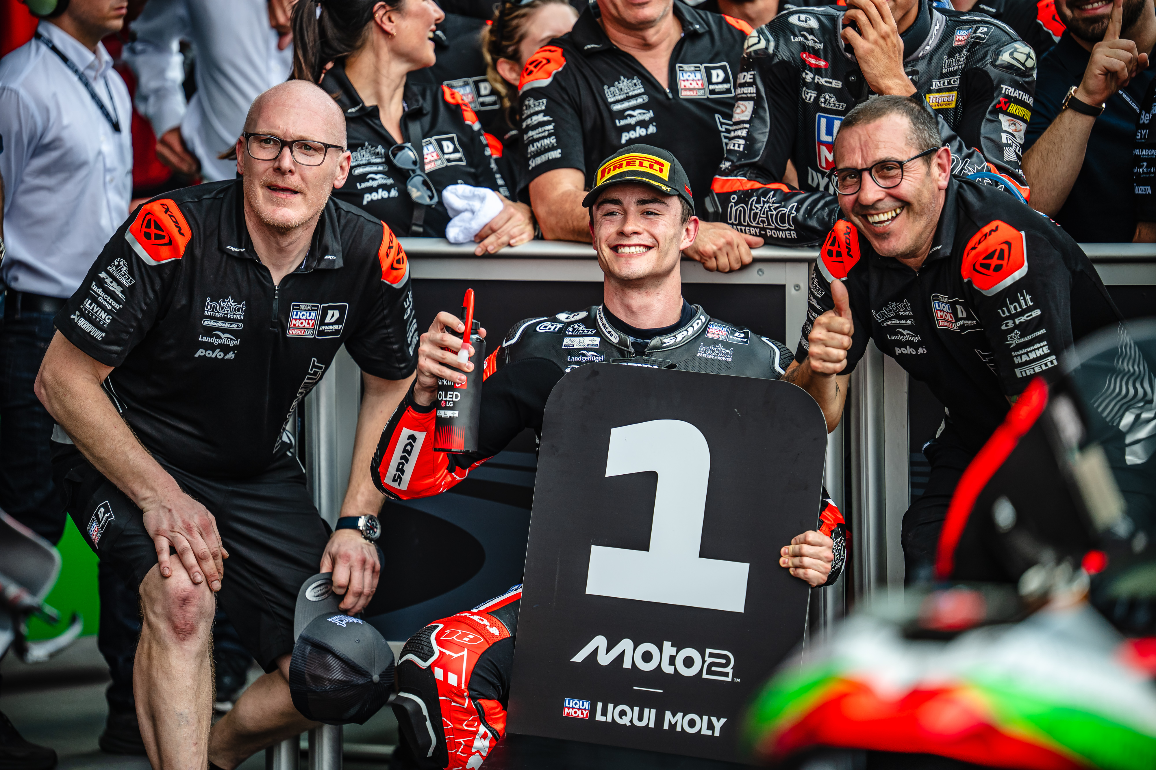 Gonzalez and Bertelle on pole for the first Moto2™ and Moto3™ races of ...