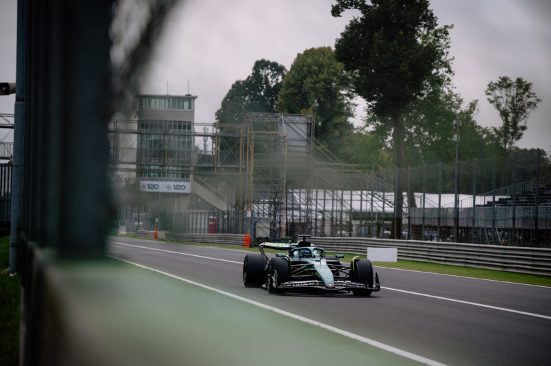 Four teams on track in Monza with Pirelli to test 2026 compounds