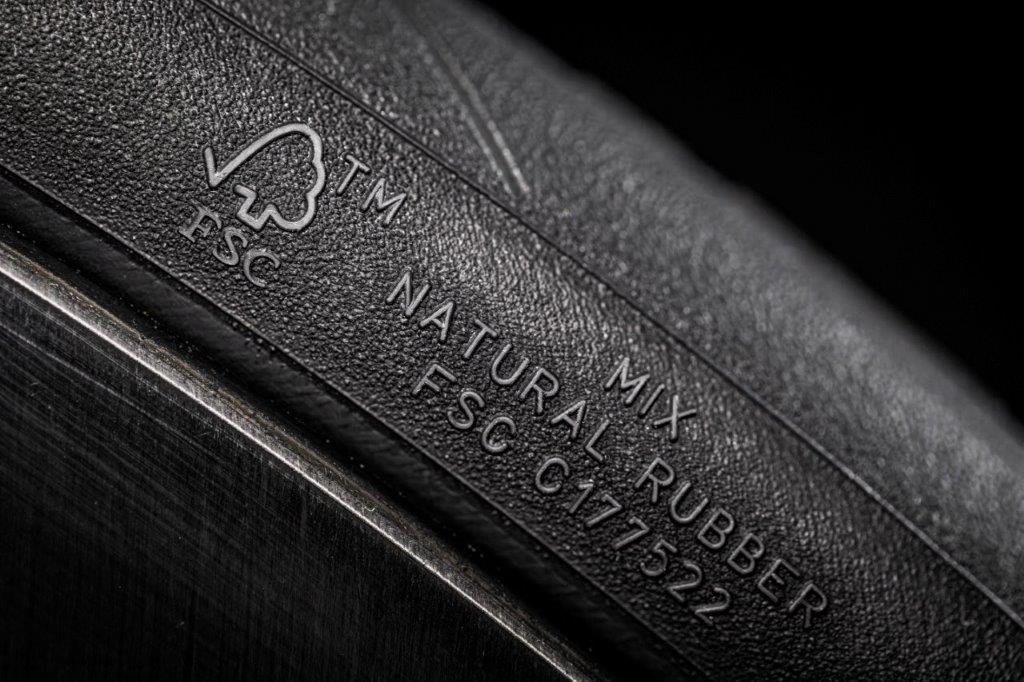 PIRELLI P ZERO RACE TLR RS IS THE FIRST BICYCLE TYRE IN THE WORLD WITH ...