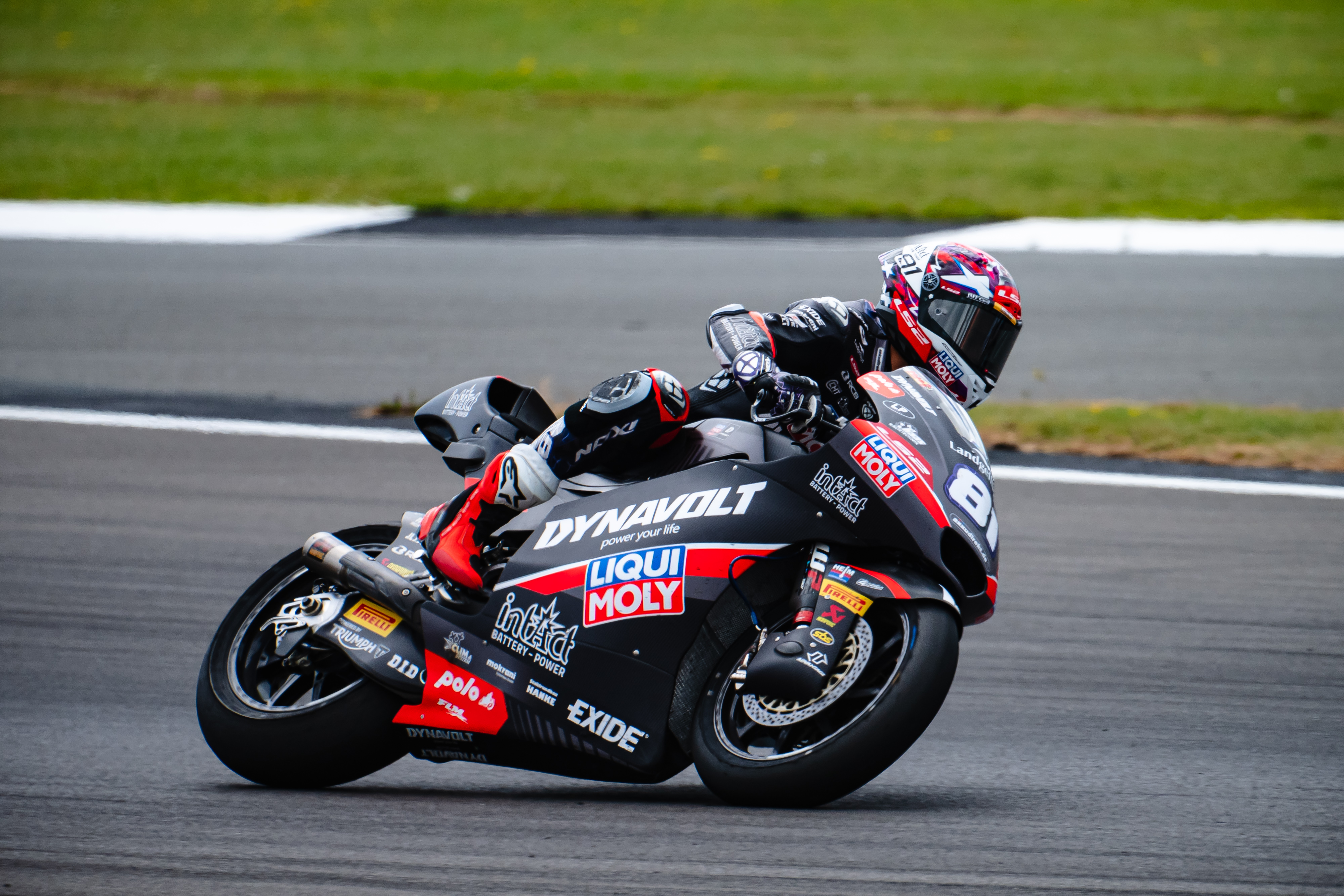 New Pirelli rear for Agius' first victory in Moto2™, Rueda from last to ...