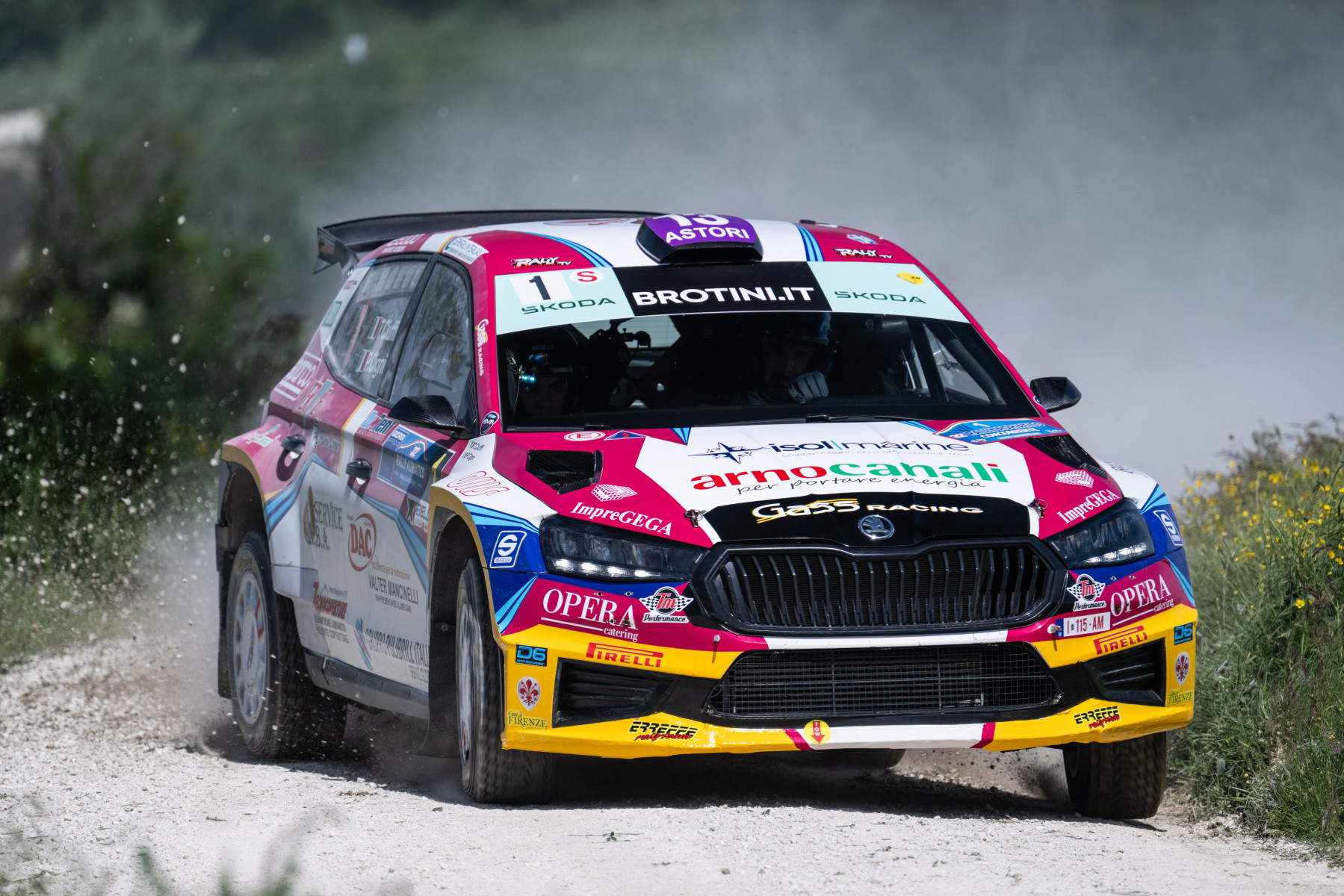 PIRELLI STAR: ANCHE LA TERRA DELL’ADRIATICO È FIRMATA PIRELLI SCORPION