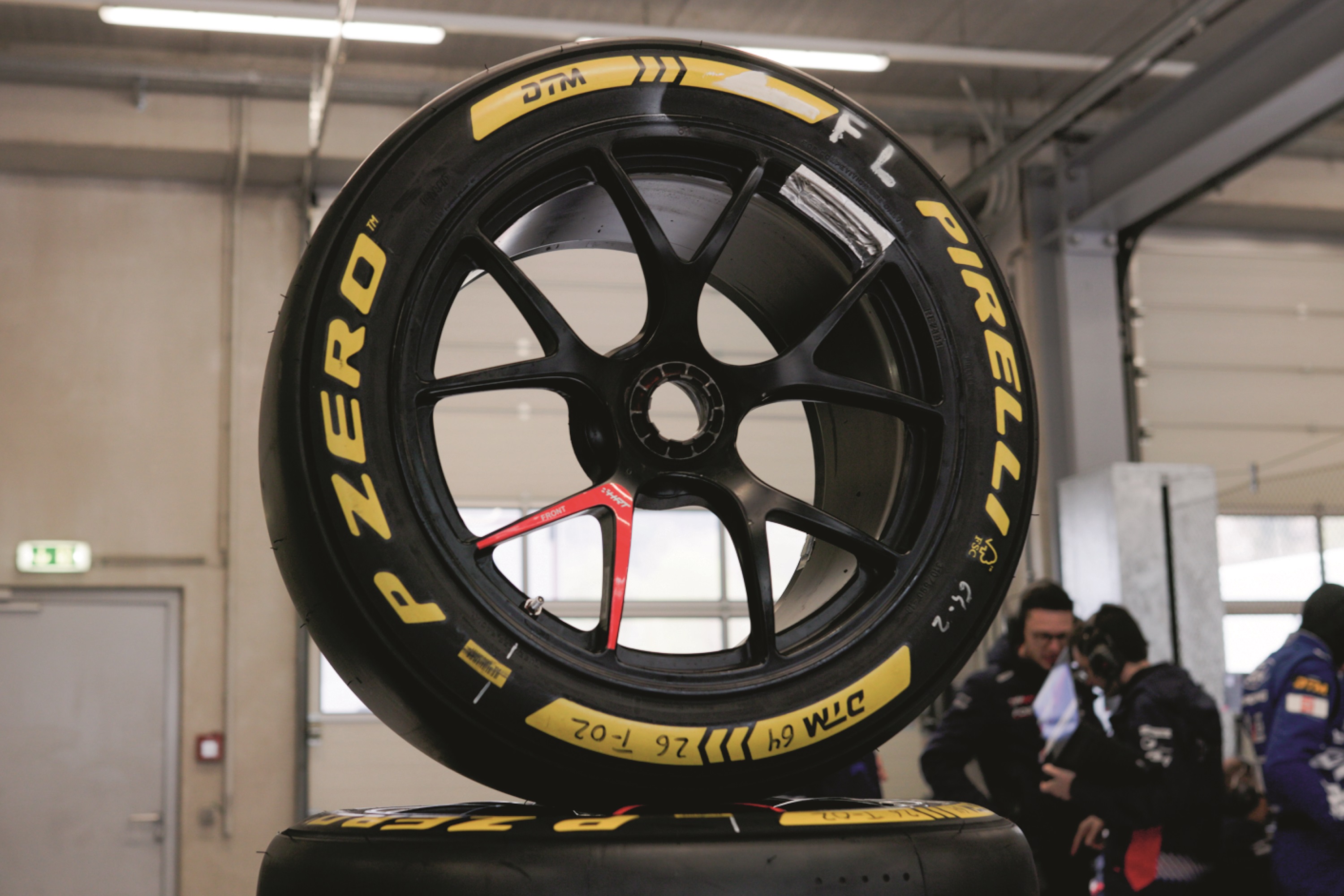 PIRELLI UNVEILS EXCLUSIVE TYRES FOR THE DTM