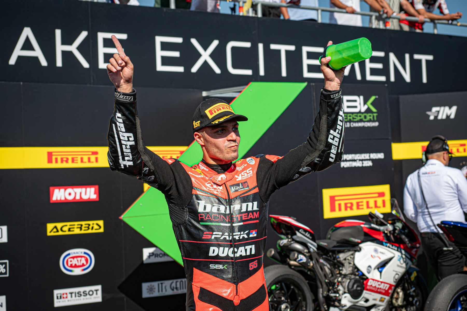 Razgatlioğlu record man with new Pirelli rear tyre