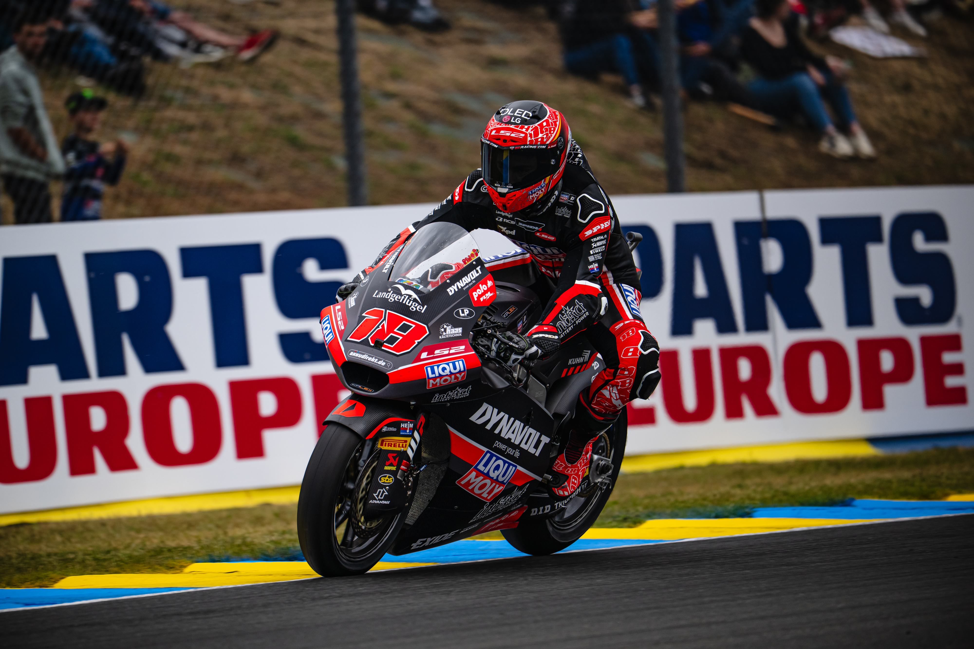 Victories on Pirelli slicks for Gonzalez and Rueda on Le Mans’ damp asphalt