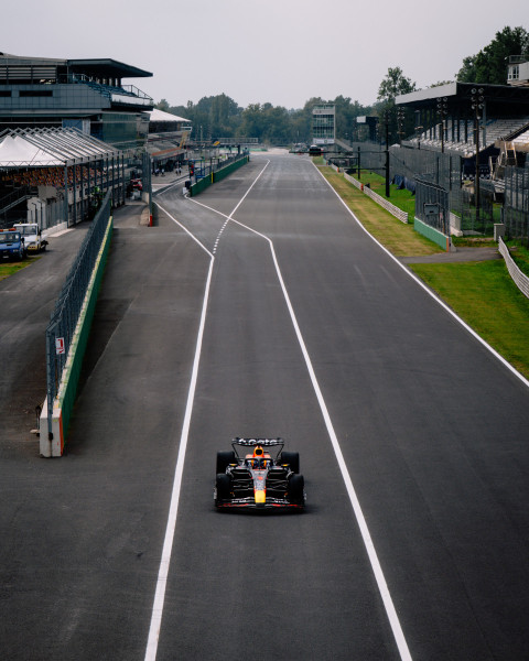Four teams on track in Monza with Pirelli to test 2026 compounds