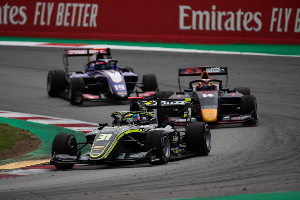 F2 AT SILVERSTONE WITH HARD AND SOFT TYRES, HARD COMPOUND FOR F3