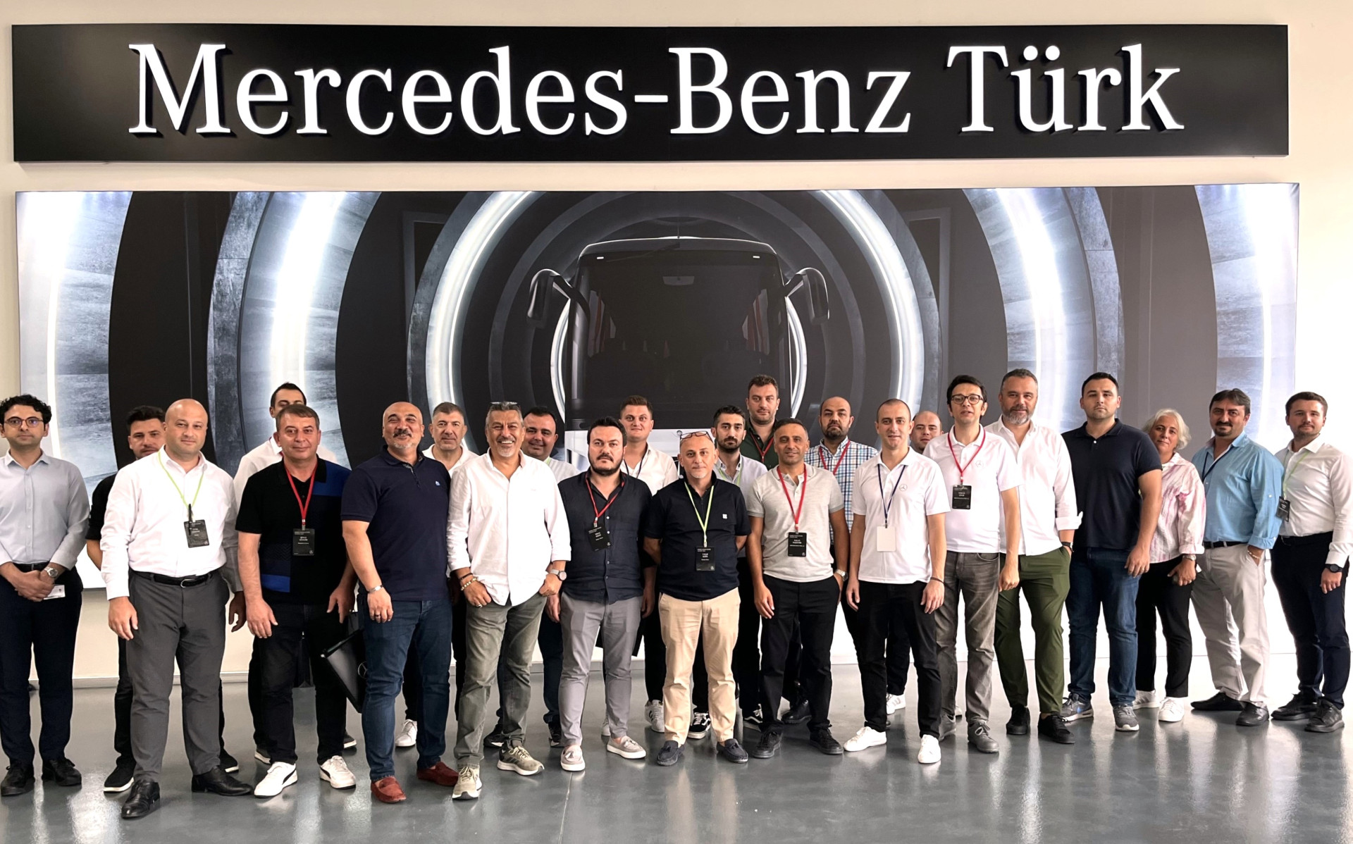 Mercedes-Benz Türk, Verdiği Eğitimler ile Hem Müşteri Memnuniyetine Hem ...