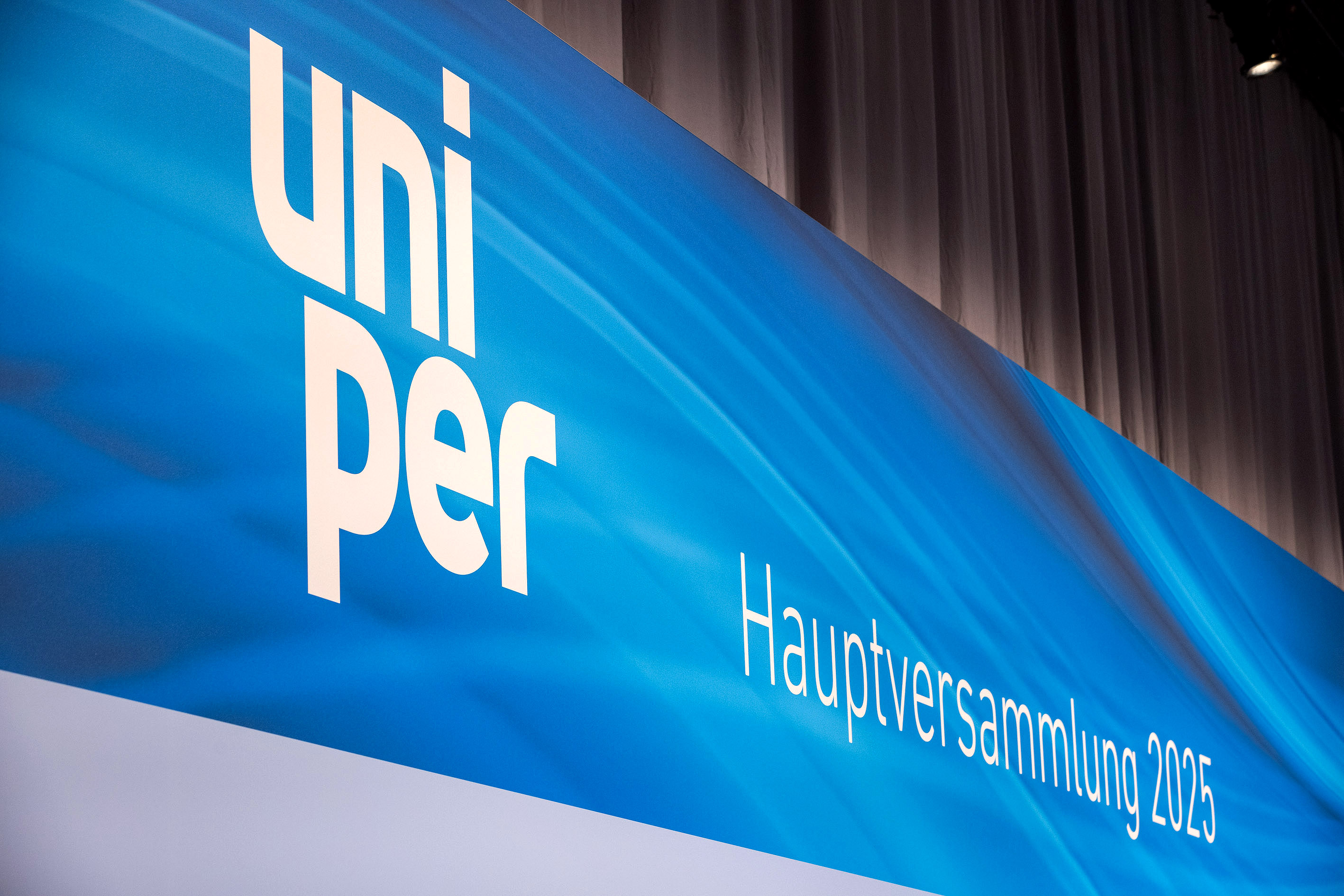 Uniper affirms investments in security of supply and energy transition ...
