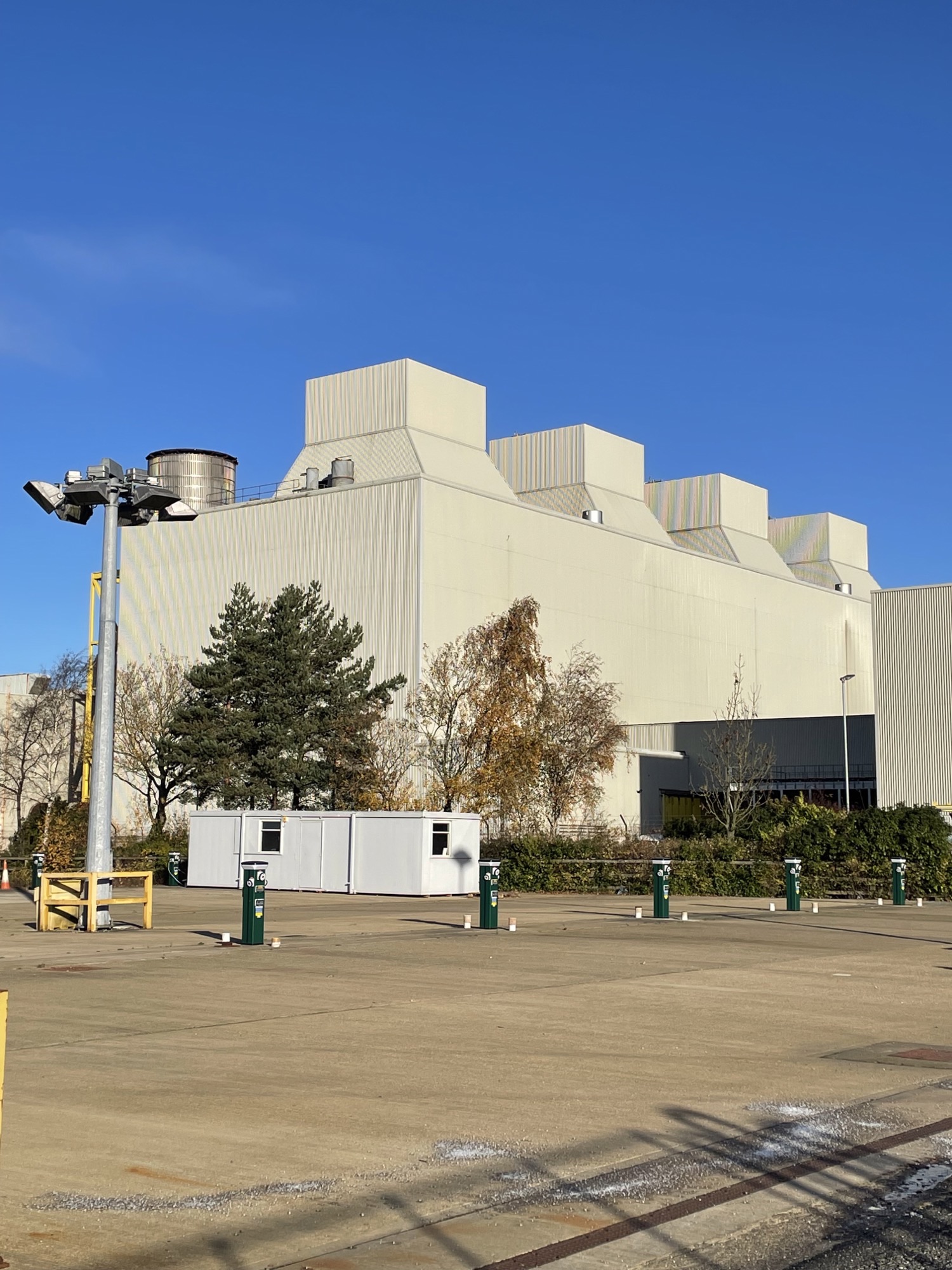 Uniper and Shell award contracts on the Humber H2ub project