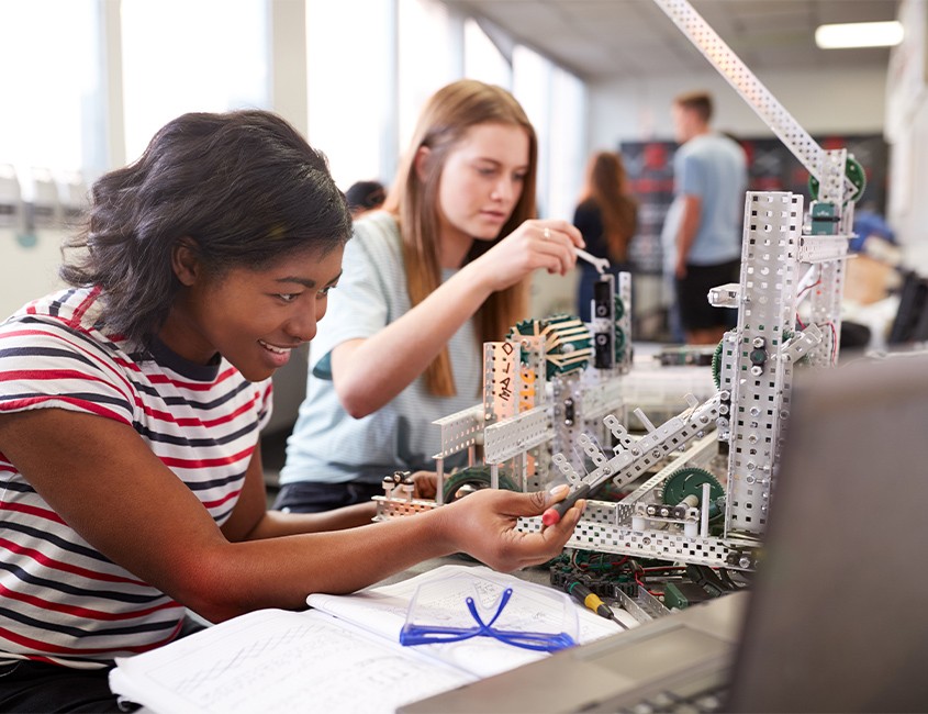 UST Gets $3M Title V Grant, Expand Engineering Offerings