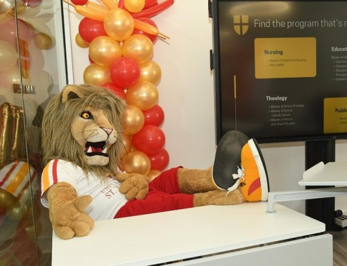 UST Student Personifies Online Mascot Lenny the Lion