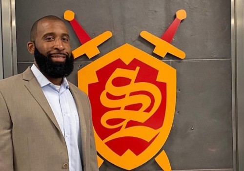 An Alumnus to “Bank” On in Education