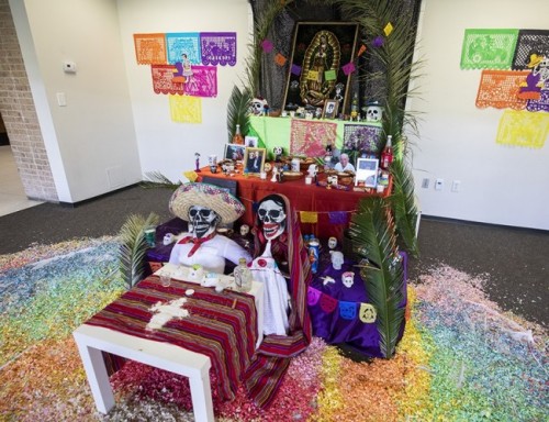Students Honor Deceased with Mexican Tradition