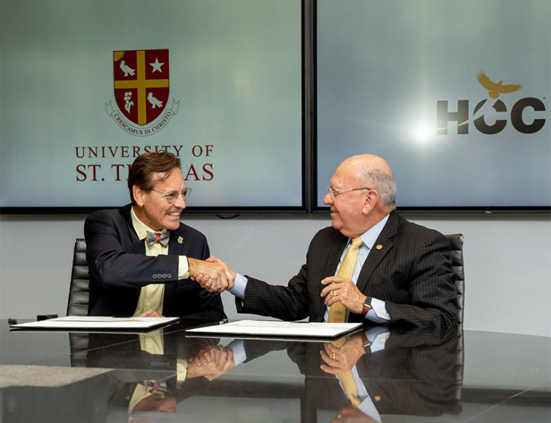 HCC/UST Sign Articulation Agreement for transfer students