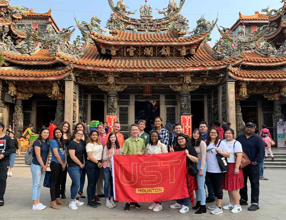 UST-Houston receives Title VI UISFL US Dept of Ed grant