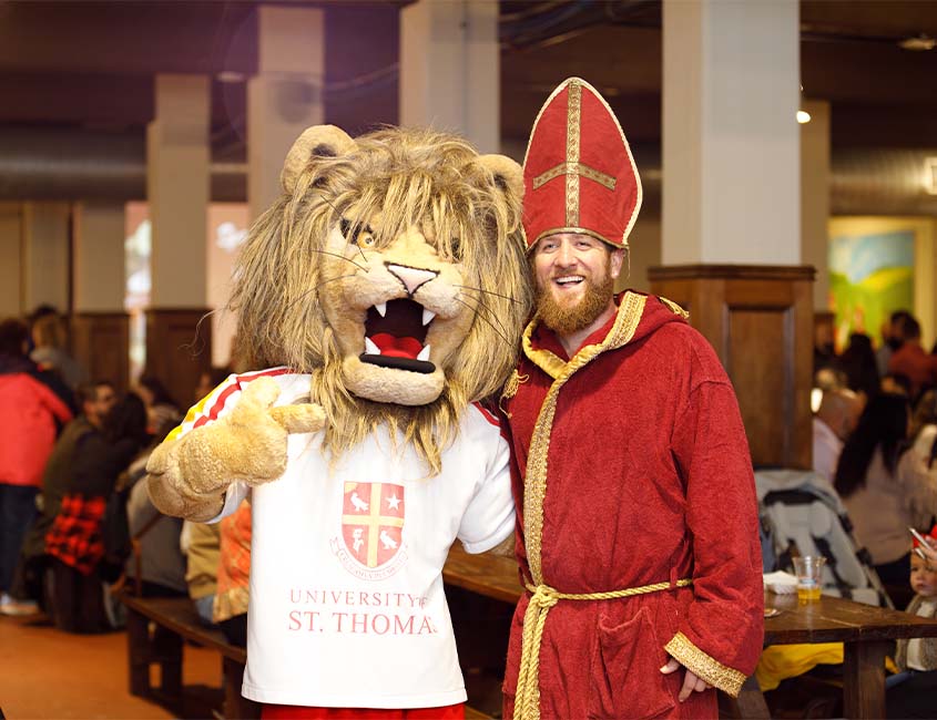 Two Saints & A Taco Tasting Raises $90,000 for Scholarships