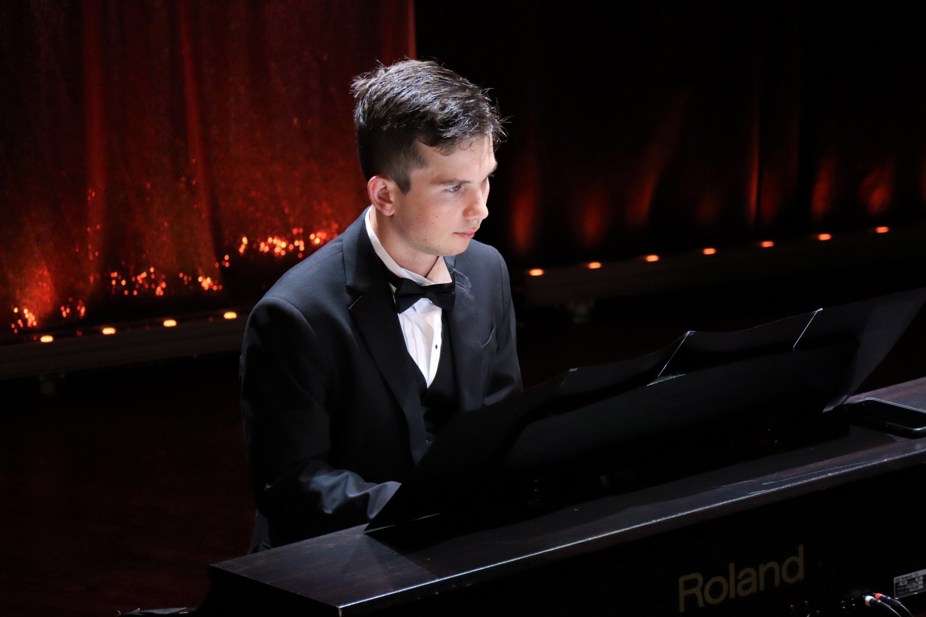Pianist Milosz Gasior