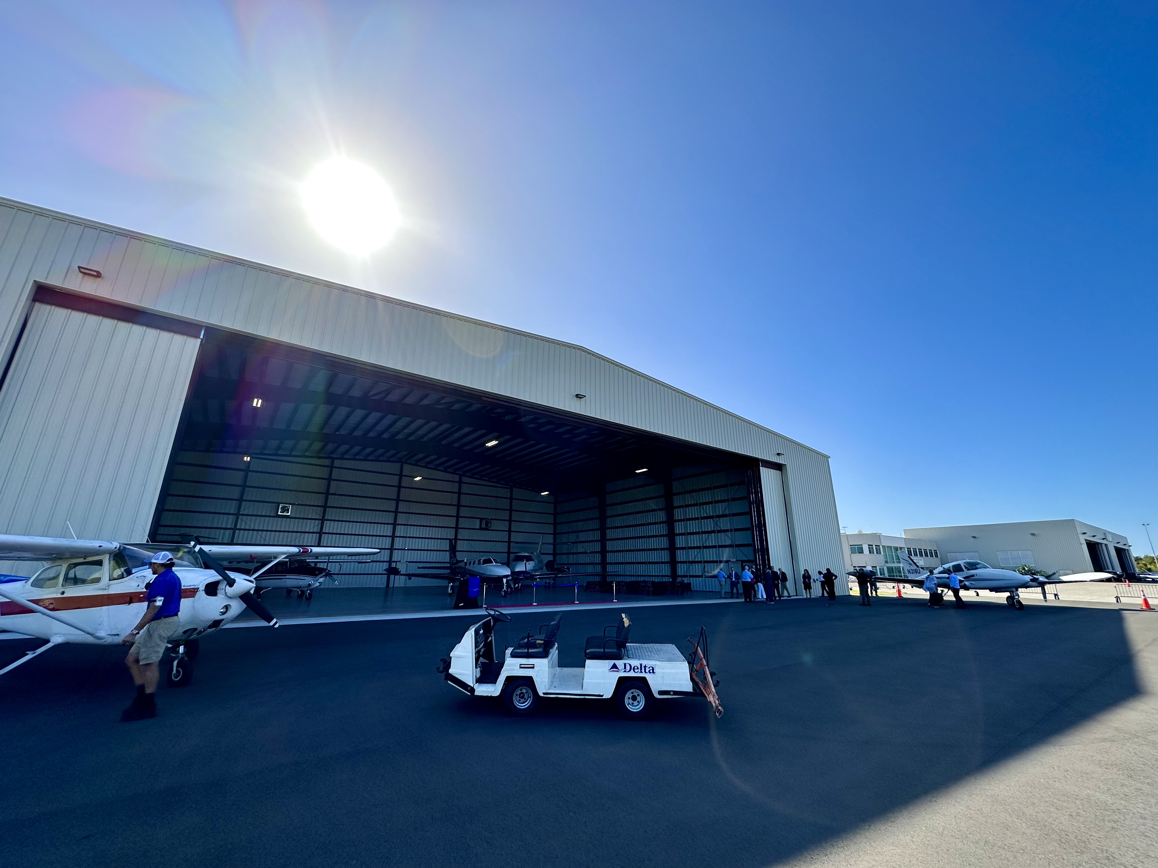 Skyport Aviation opens new hangar at Tampa Executive Airport