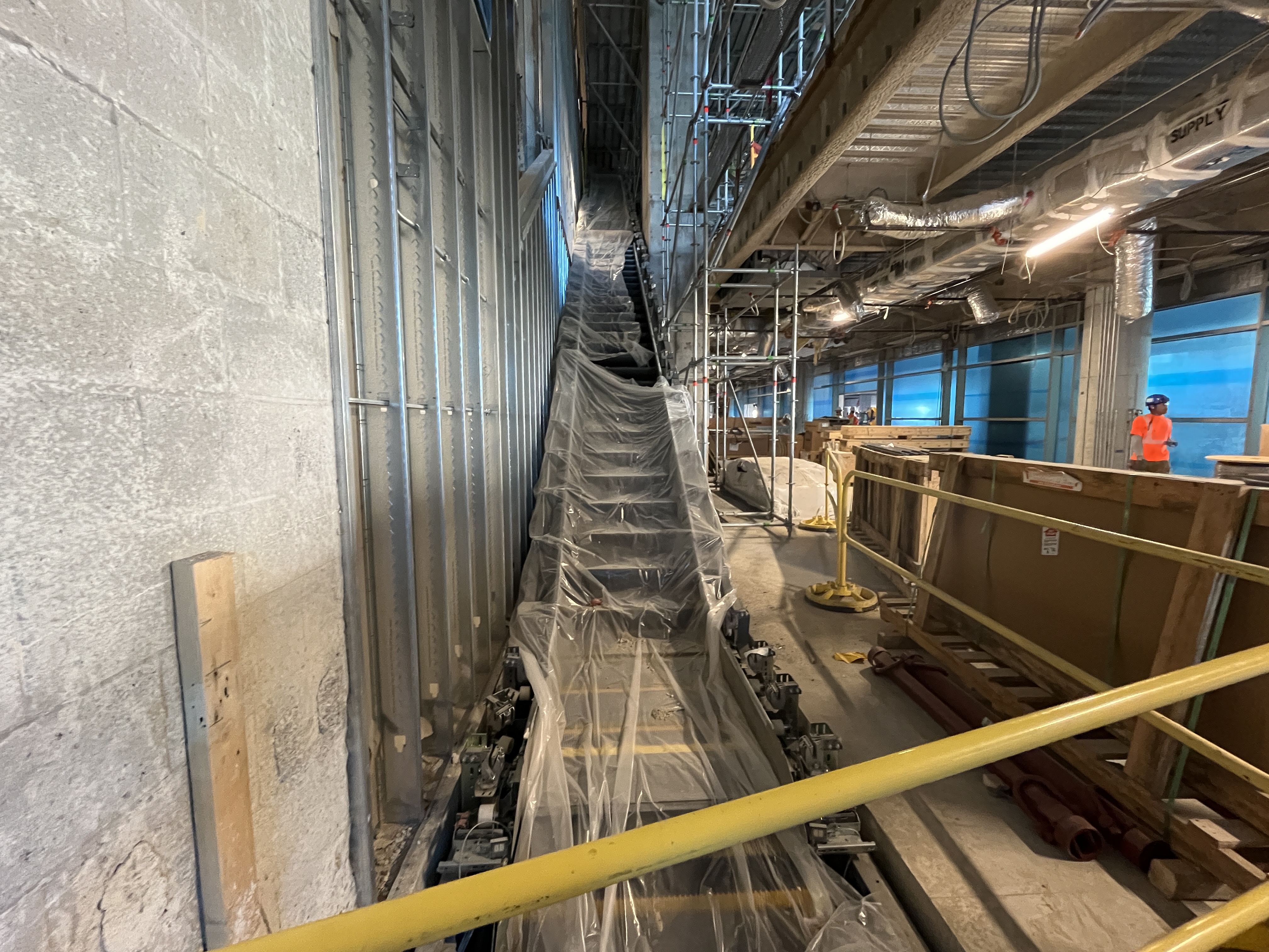 Escalators, elevators being installed in Red Express Curbsides building