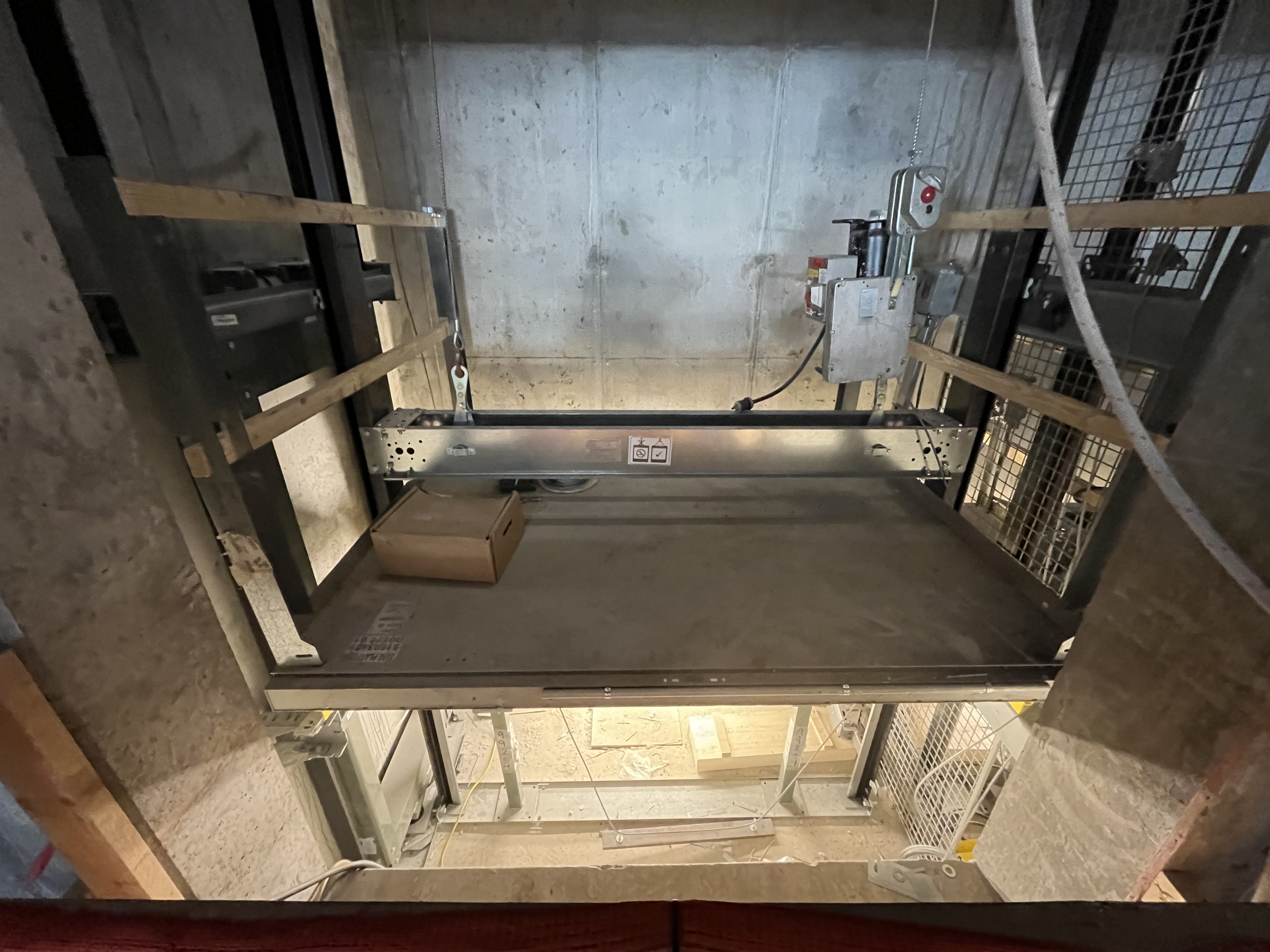 Escalators, elevators being installed in Red Express Curbsides building
