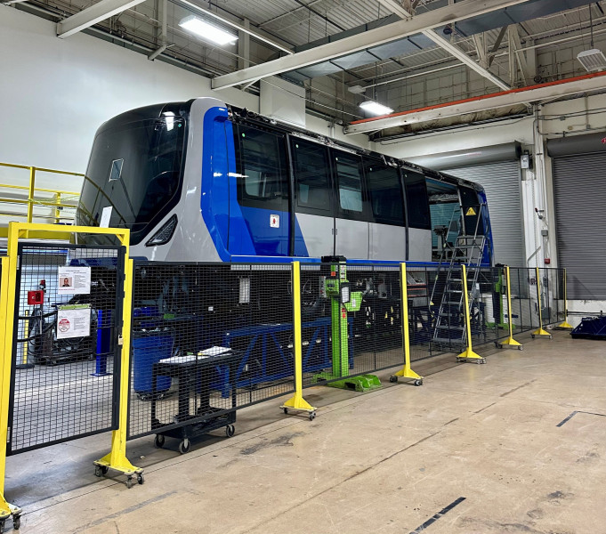 New shuttle cars for Airsides A and C rolling along