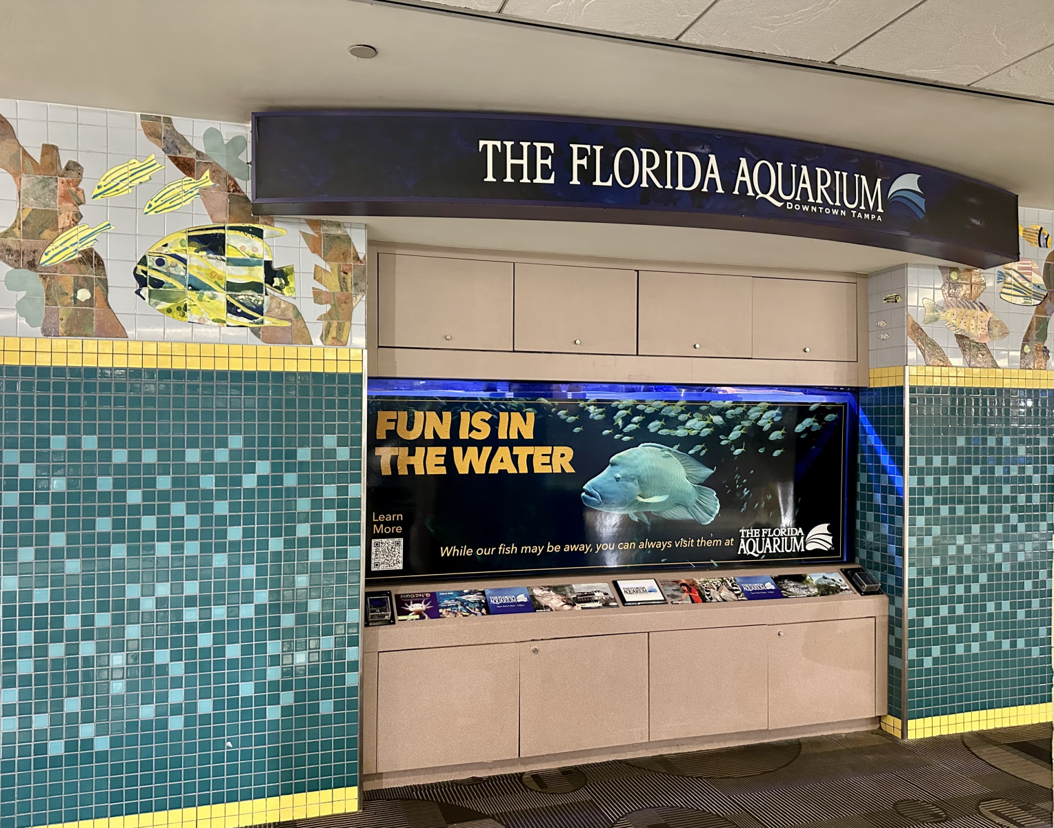 The Florida Aquarium Fish Exhibit Red Baggage Claim