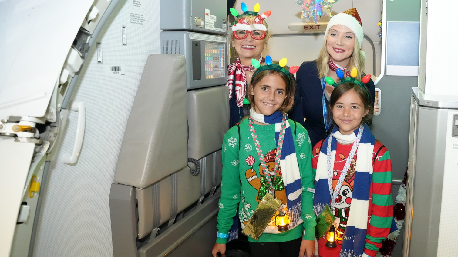 United Airlines hosts special "flight" to the North Pole to brighten ...