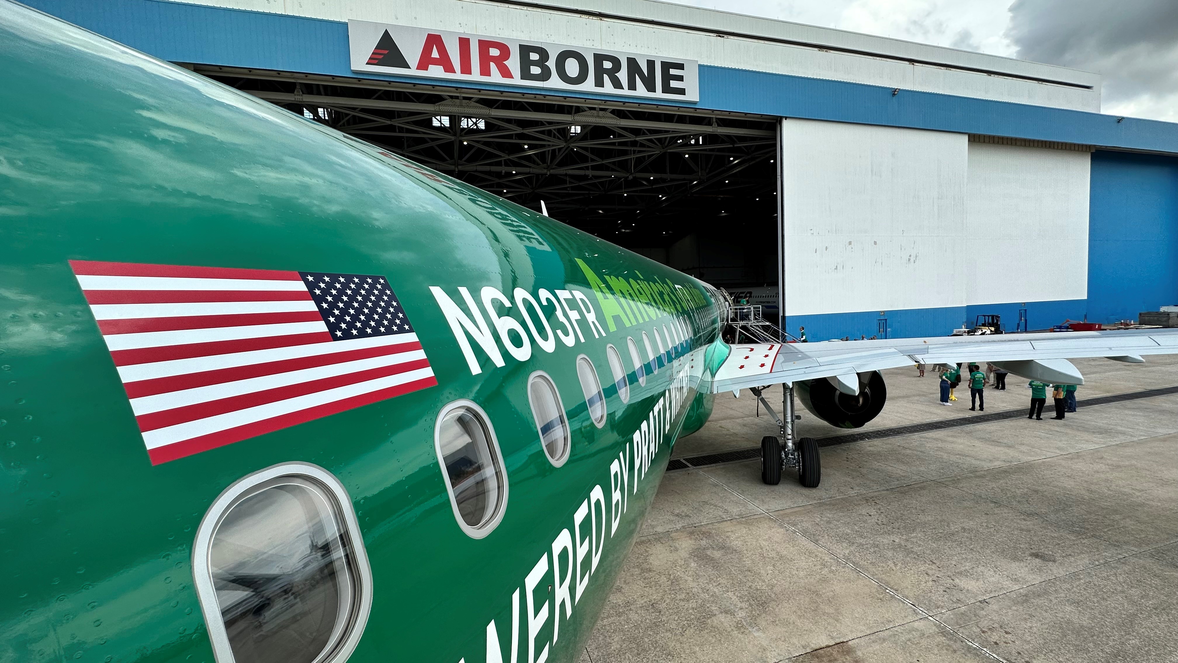 Frontier unveils new Airbus A321neo with fuel-efficient Pratt & Whitney ...